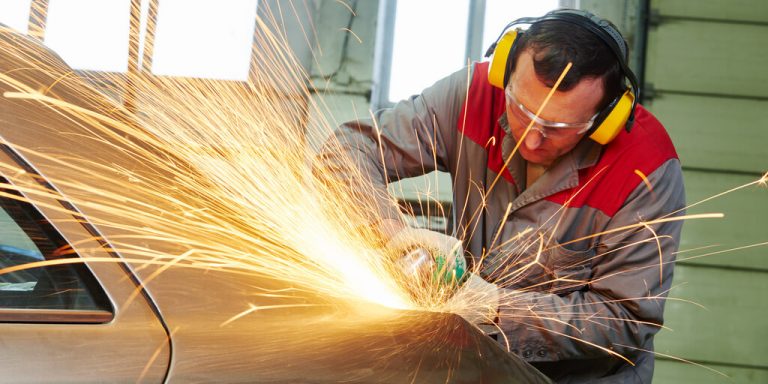 Body Shop Lighting: Everything You Need to Know | IDES