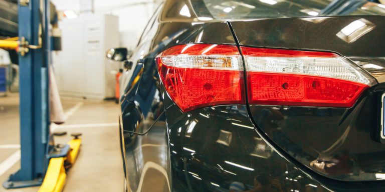 The Importance of Installing the Correct Vehicle Body Shop Lighting | IDES